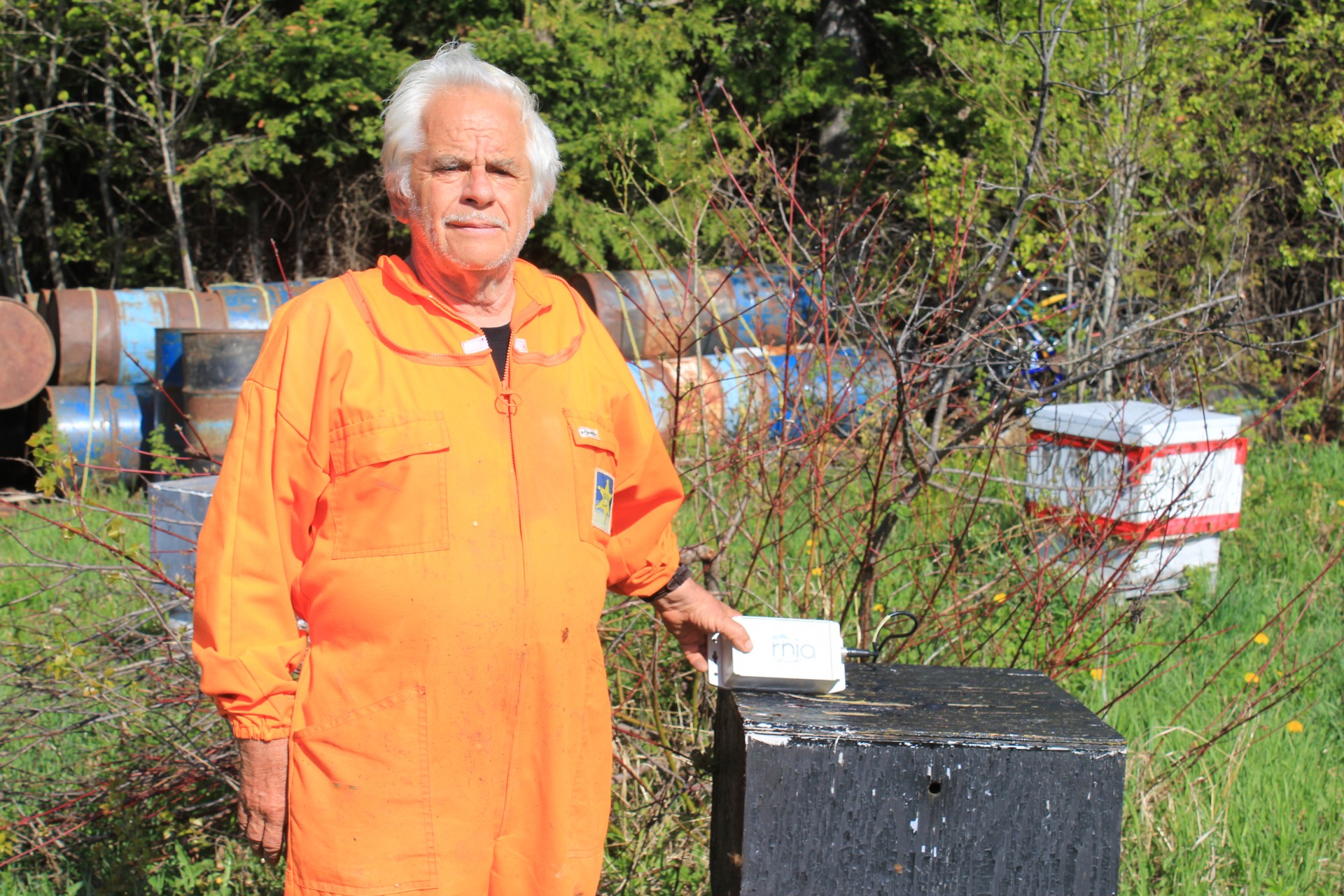 John Forest : 40 ans dans la production de miel - Graffici : Graffici